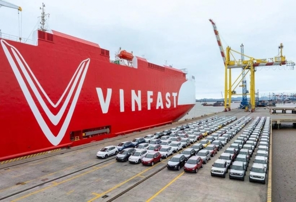 VinFast sets a new record with nearly 2,500 EVs shipped to Indonesia in its fourth export batch