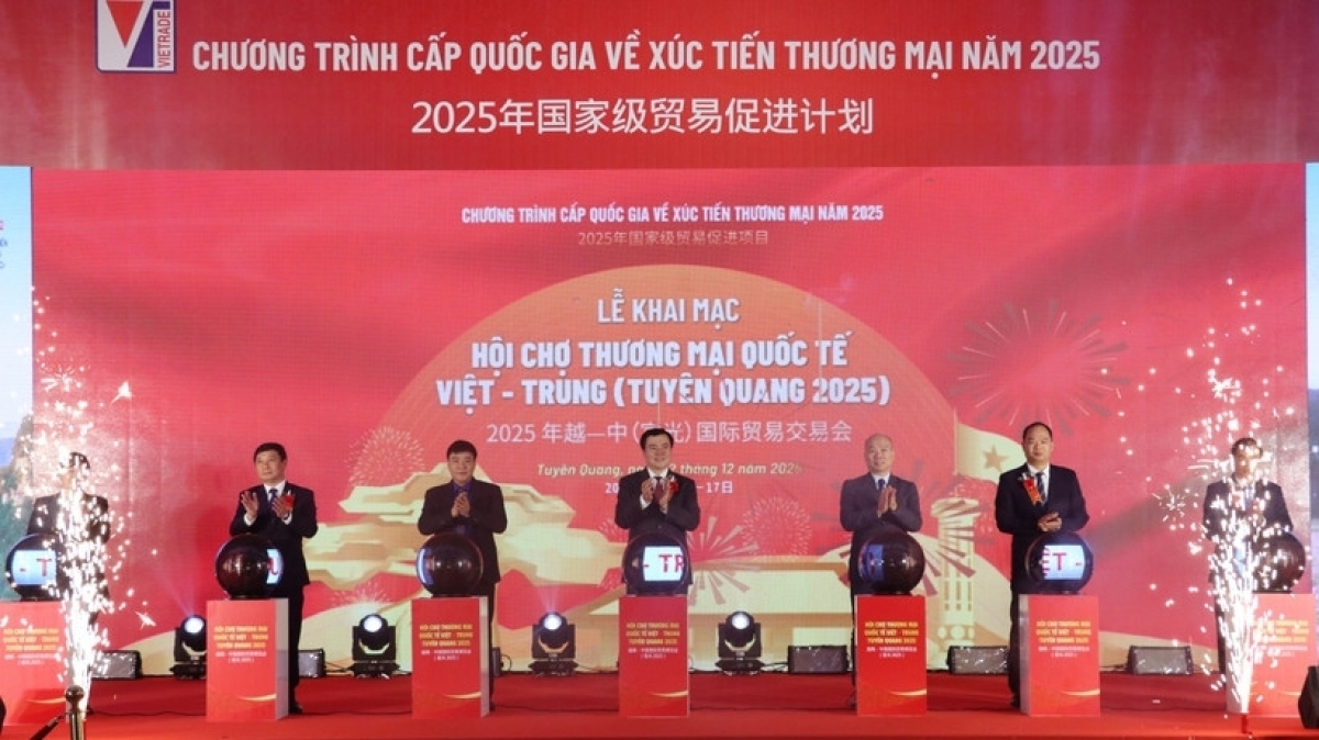 Vietnam-China international trade fair opens in Tuyen Quang, boosting ...
